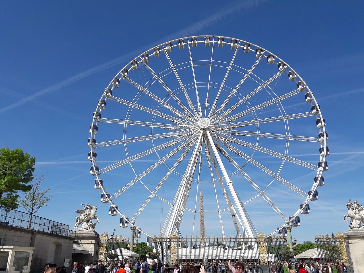 The Ferris Wheel of Paris, in the Tuileries Gardens | Christmas 2025