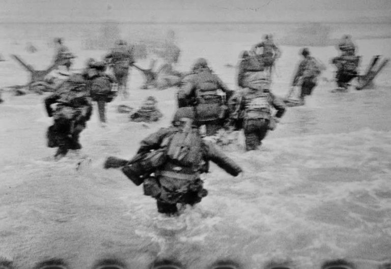 Exposition Robert Capa, photographe de guerre - Familin'Paris