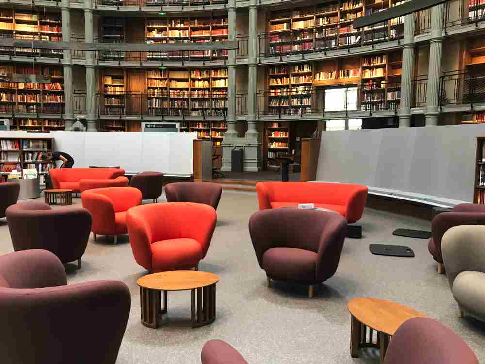 la salle ovale de la BNF >> Gratuit